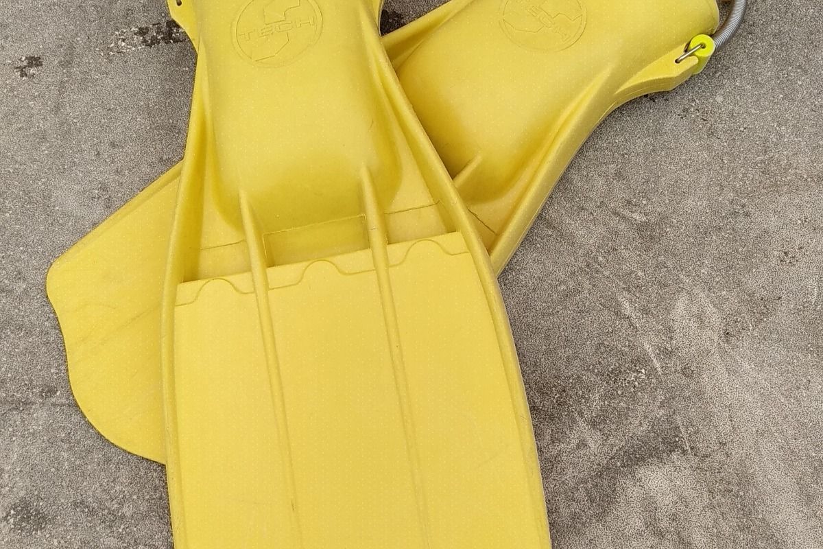 ALETAS TECLINE JETSTREAM. MATERIAL DE BUCEO. CANTABRIA ABISAL